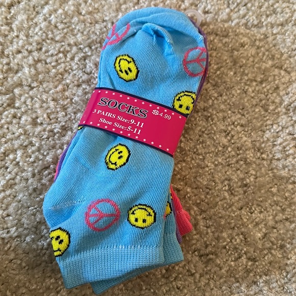 Accessories | Brand New Three Pairs Of Smiley Face Peace Sign Socks ...